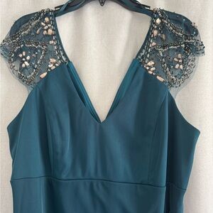 Xscape | Dresses | Xscape Emerald Green Dress | Poshmark